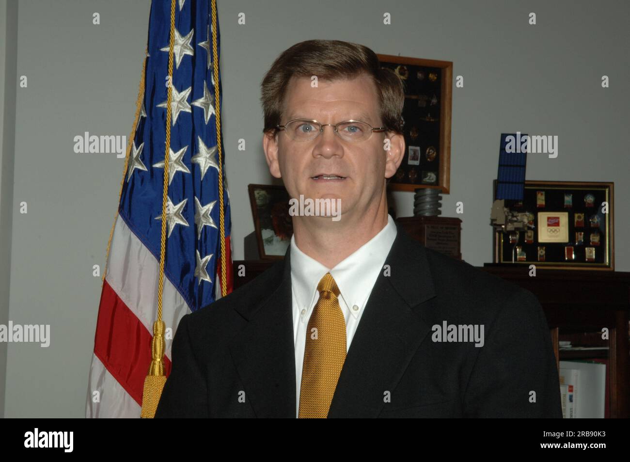 Official portrait of Tim Petty, Deputy Assistant Secretary for Water ...