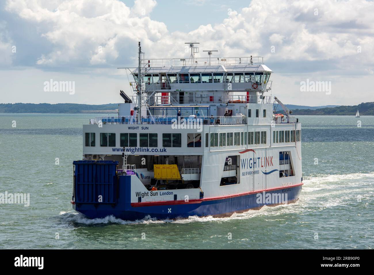 wightlink ferries, isle of wight ferry, solent ferry crossing, crossing ...