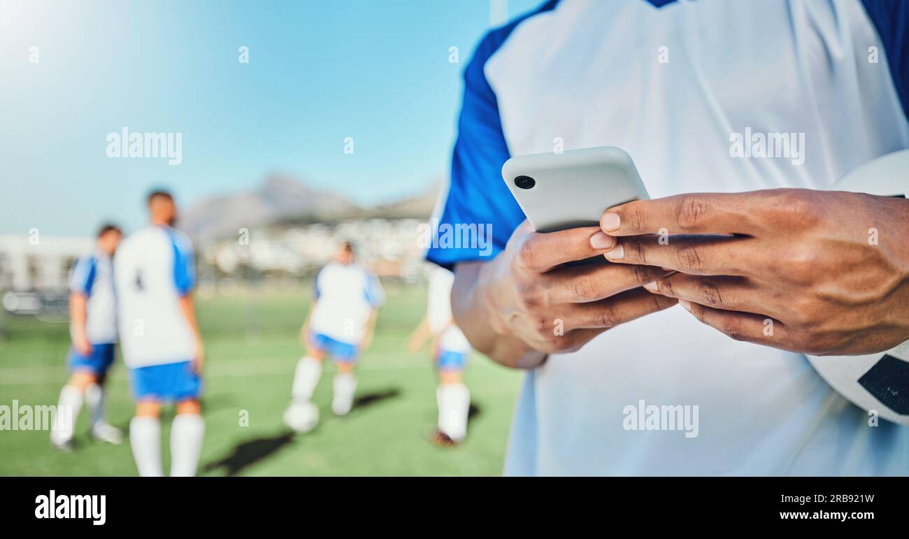 Athlete soccer hands phone hi-res stock photography and images - Alamy
