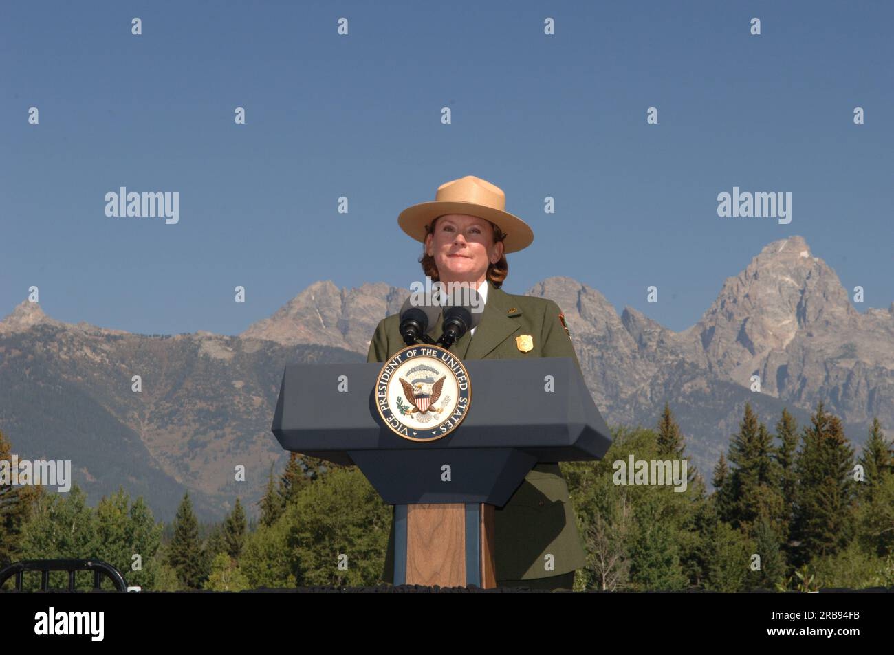 Dedication ceremony for the new Craig Thomas Discovery and Visitor ...
