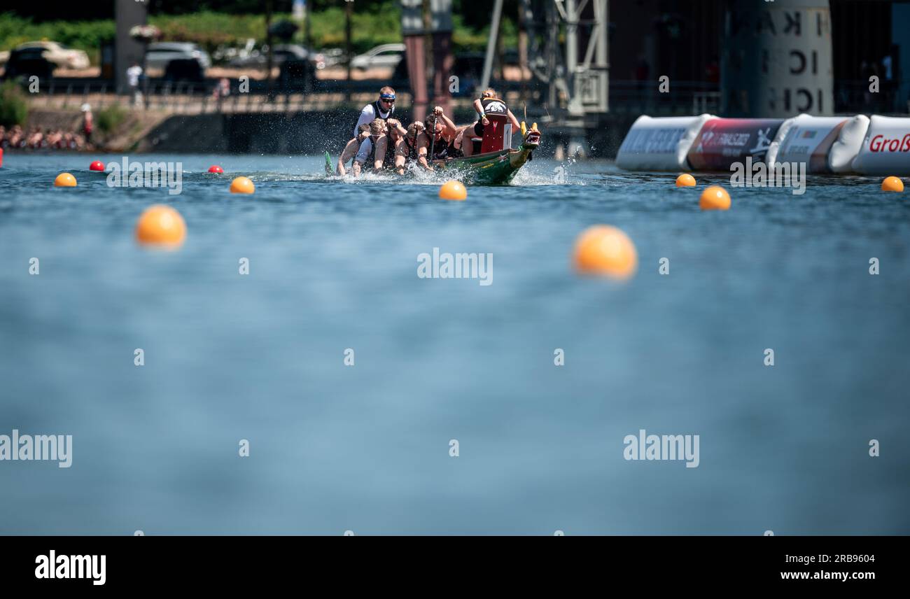 Beast boat hi-res stock photography and images - Alamy