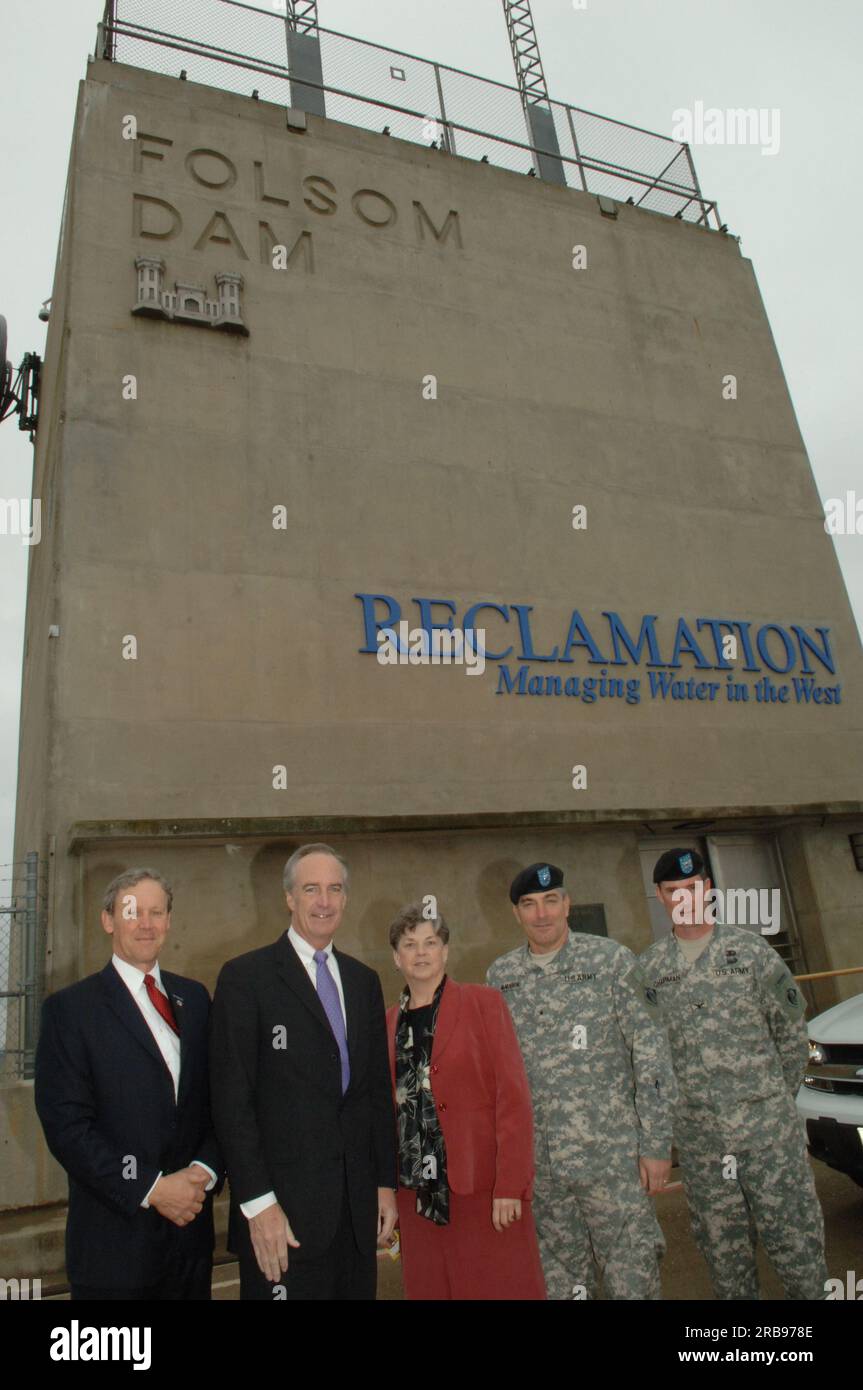 Attendees at the groundbreaking ceremony, at the Folsom Dam Overlook ...