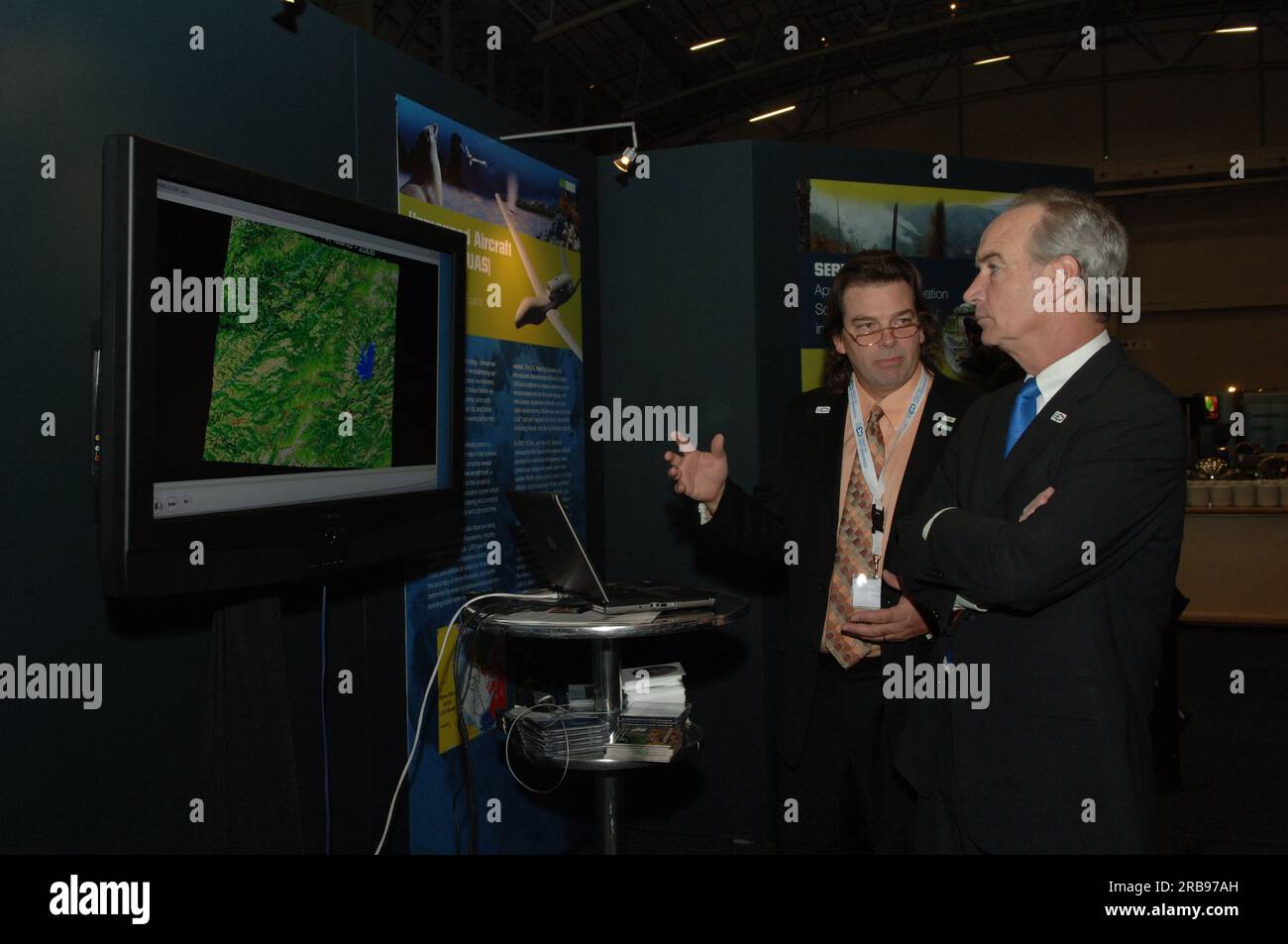 Highlight views from the Group on Earth Observations (GEO) Ministerial ...