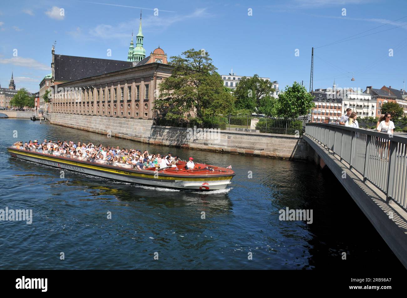 Holmen kirken hi-res stock photography and images - Alamy