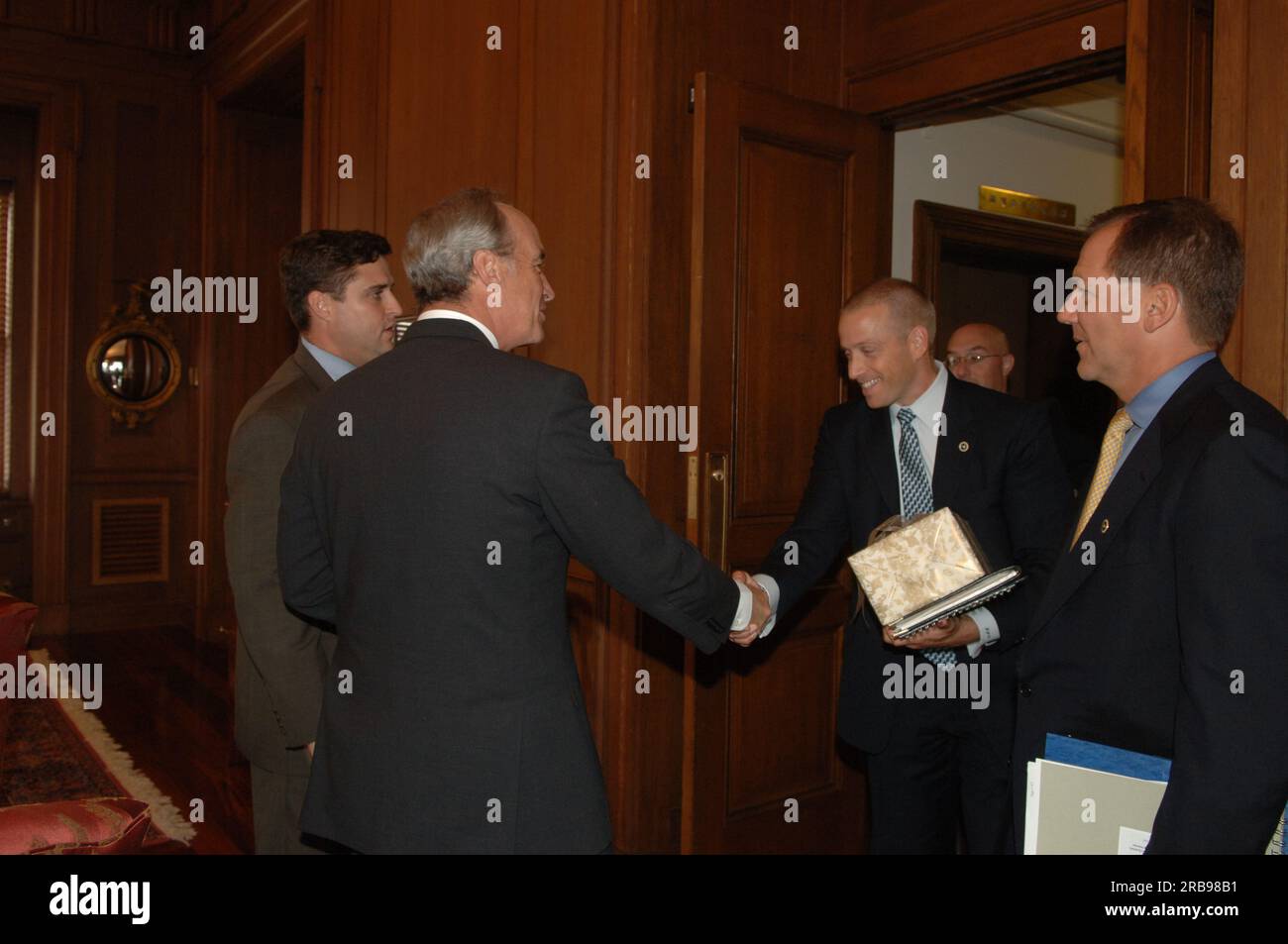 Secretary Dirk Kempthorne meeting at Main Interior with delegation from ...