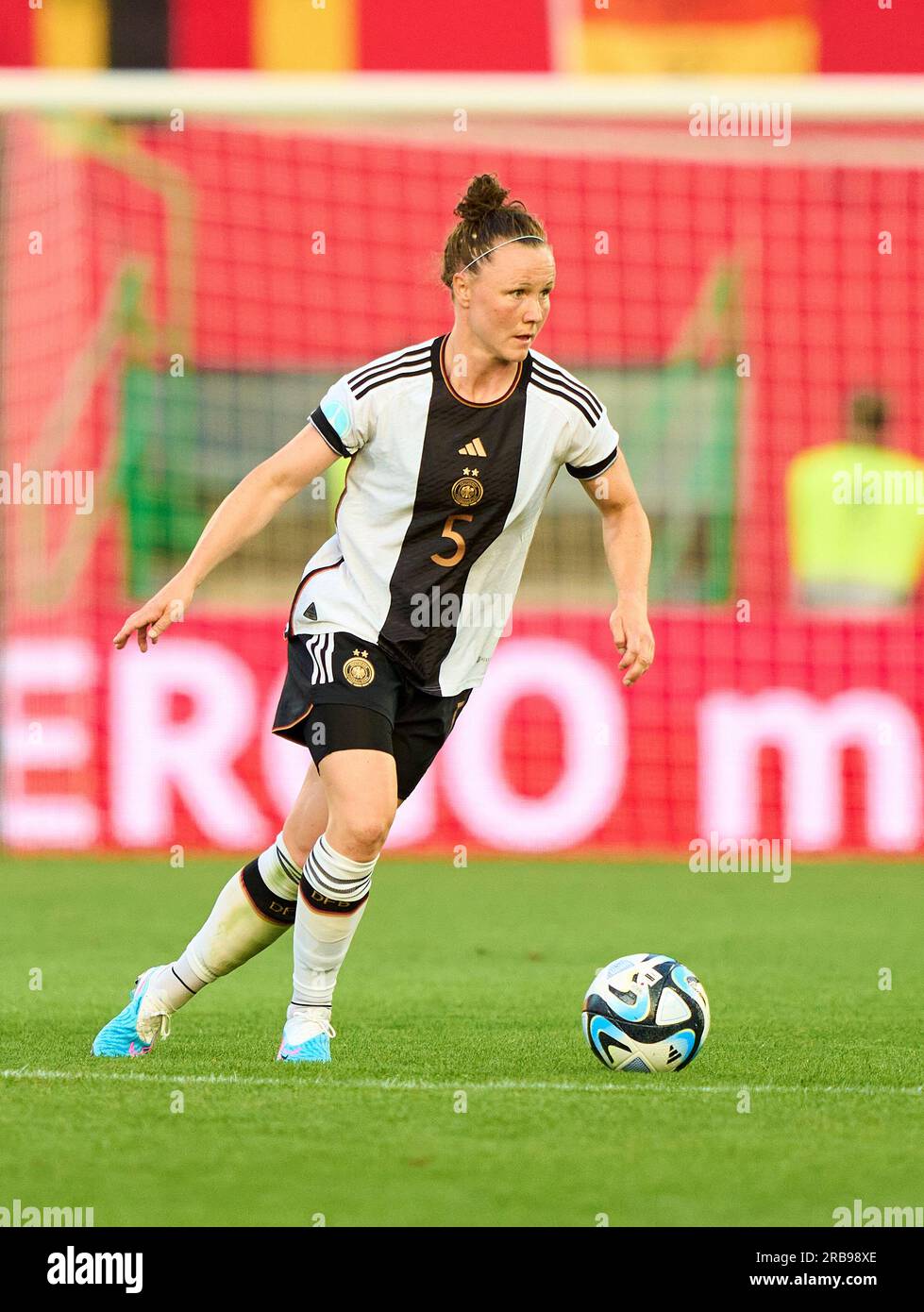 Marina HEGERING, DFB Frauen 5 in the friendly DFB women match GERMANY ...