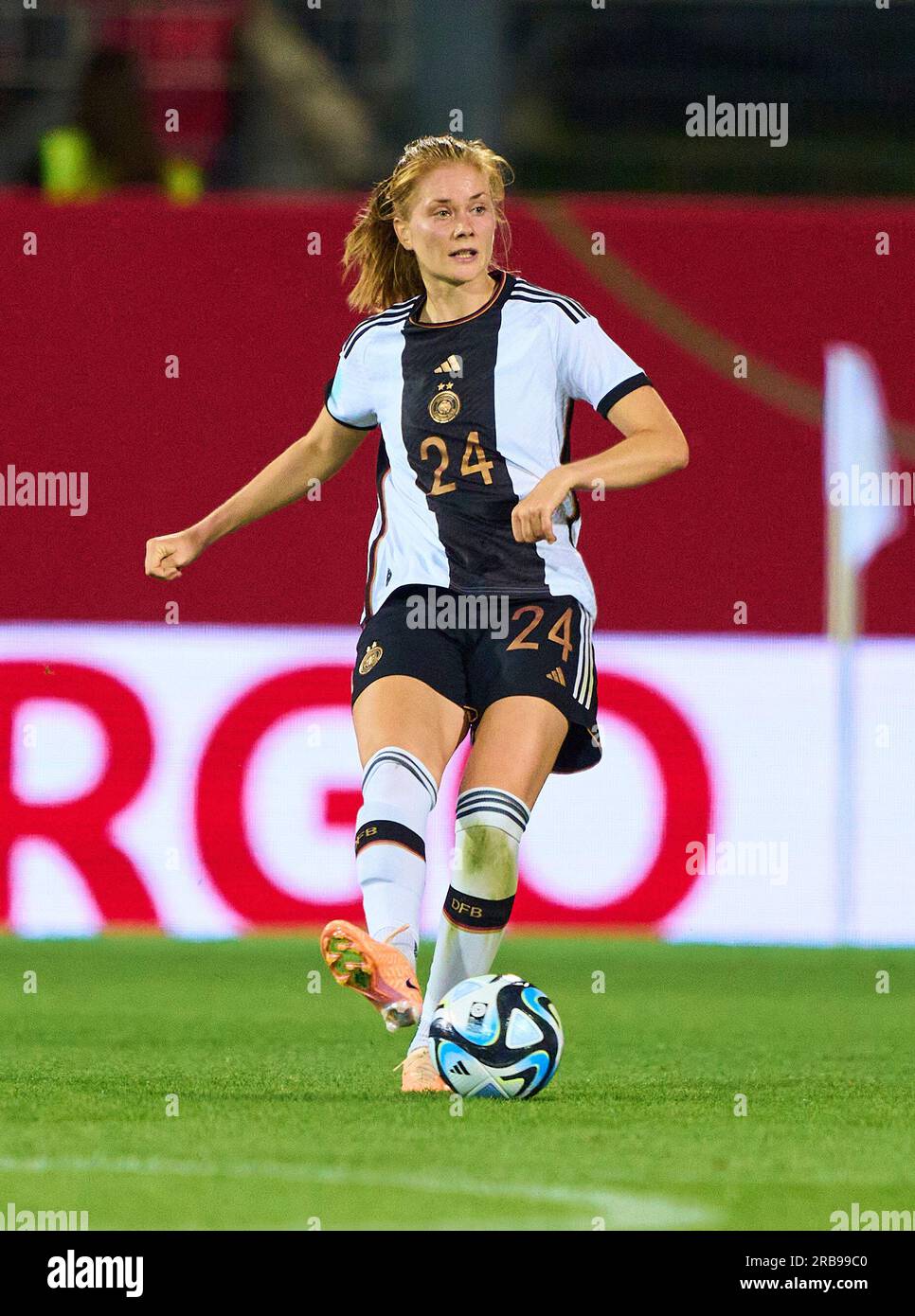 Sjoeke Nüsken, DFB Frauen 24 in the friendly DFB women match GERMANY ...