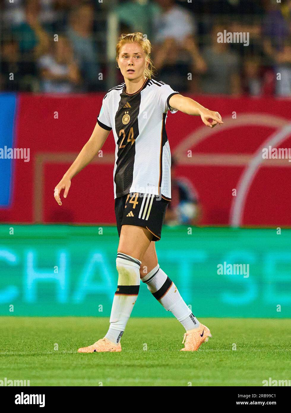 Sjoeke nusken hi-res stock photography and images - Alamy