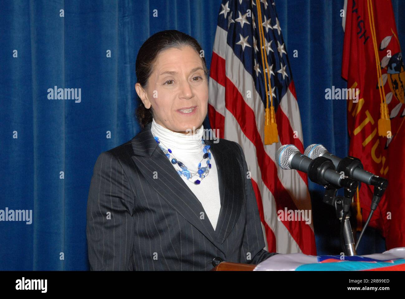 Salish p hi-res stock photography and images - Alamy