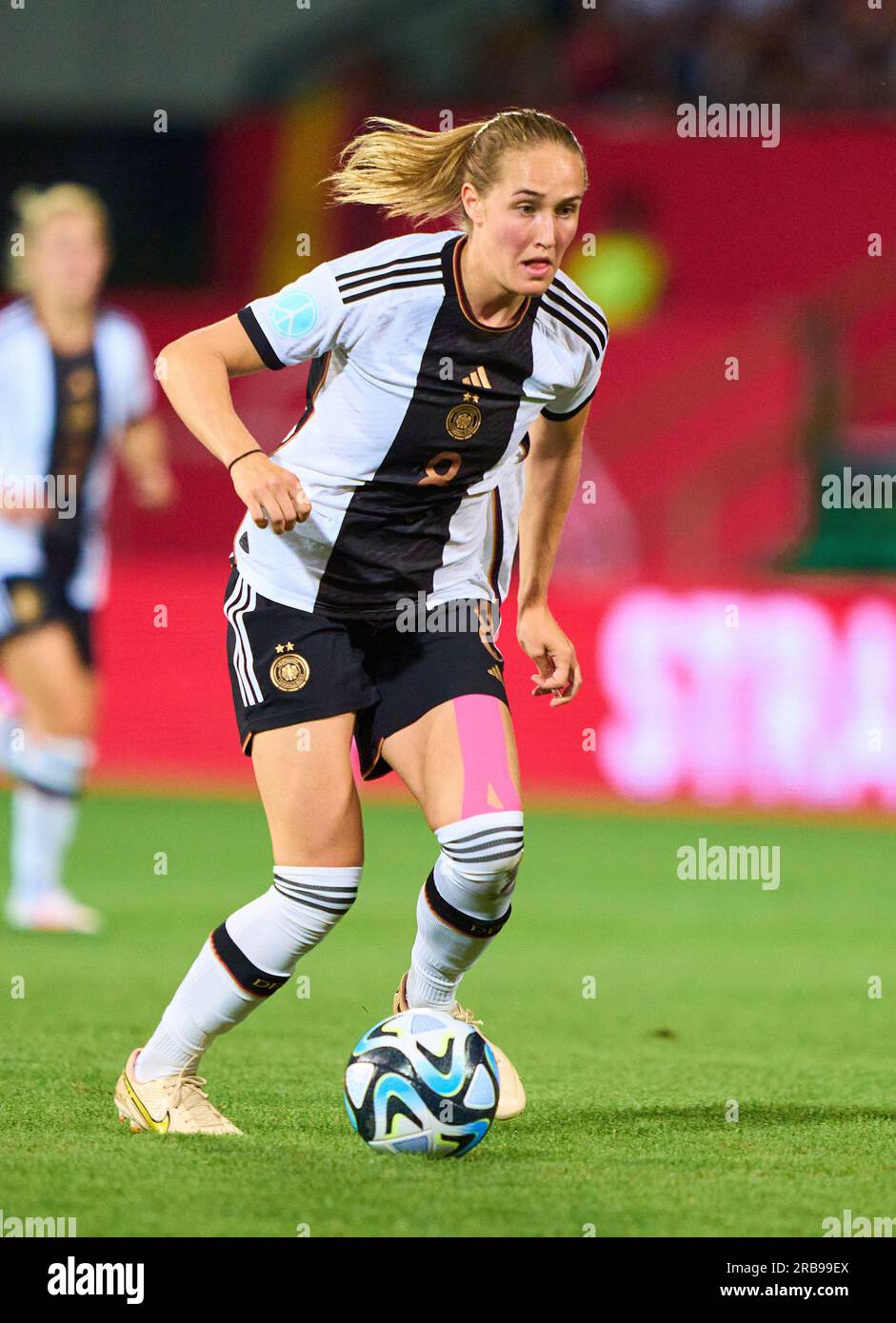 Sydney LOHMANN, DFB Frauen 8 in the friendly DFB women match GERMANY ...