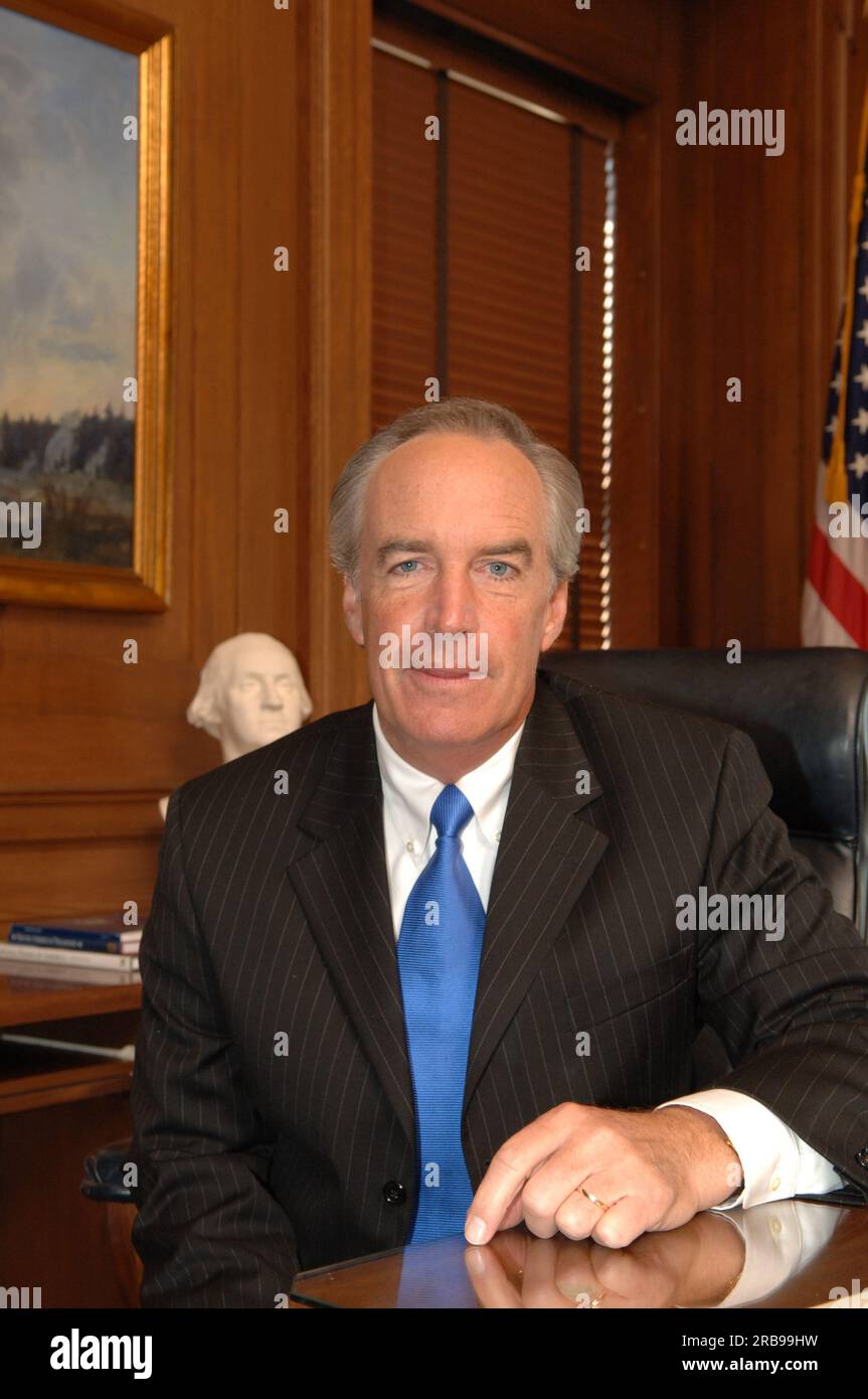 Official portrait of Secretary Dirk Kempthorne Stock Photo - Alamy