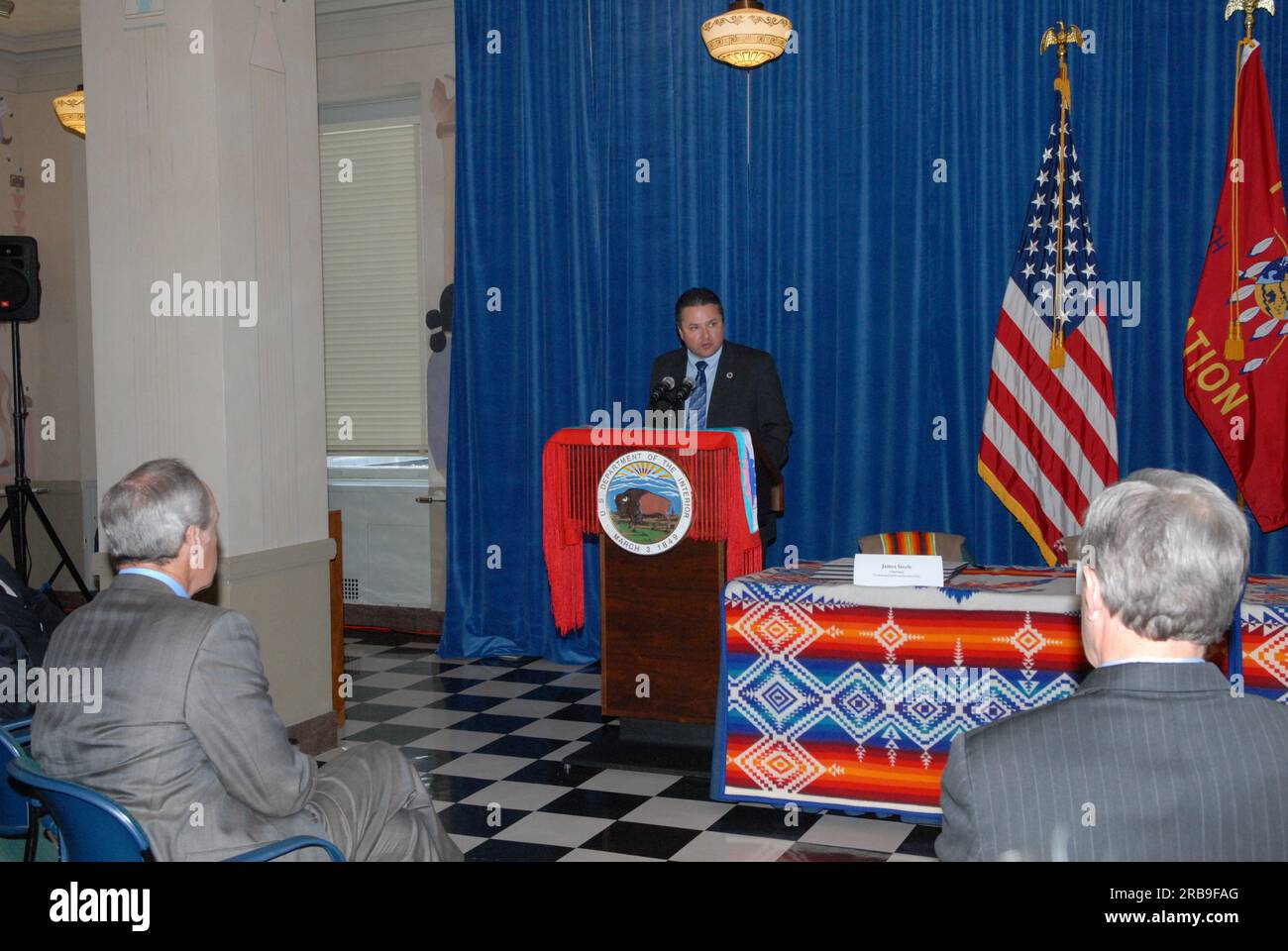 Salish p hi-res stock photography and images - Alamy