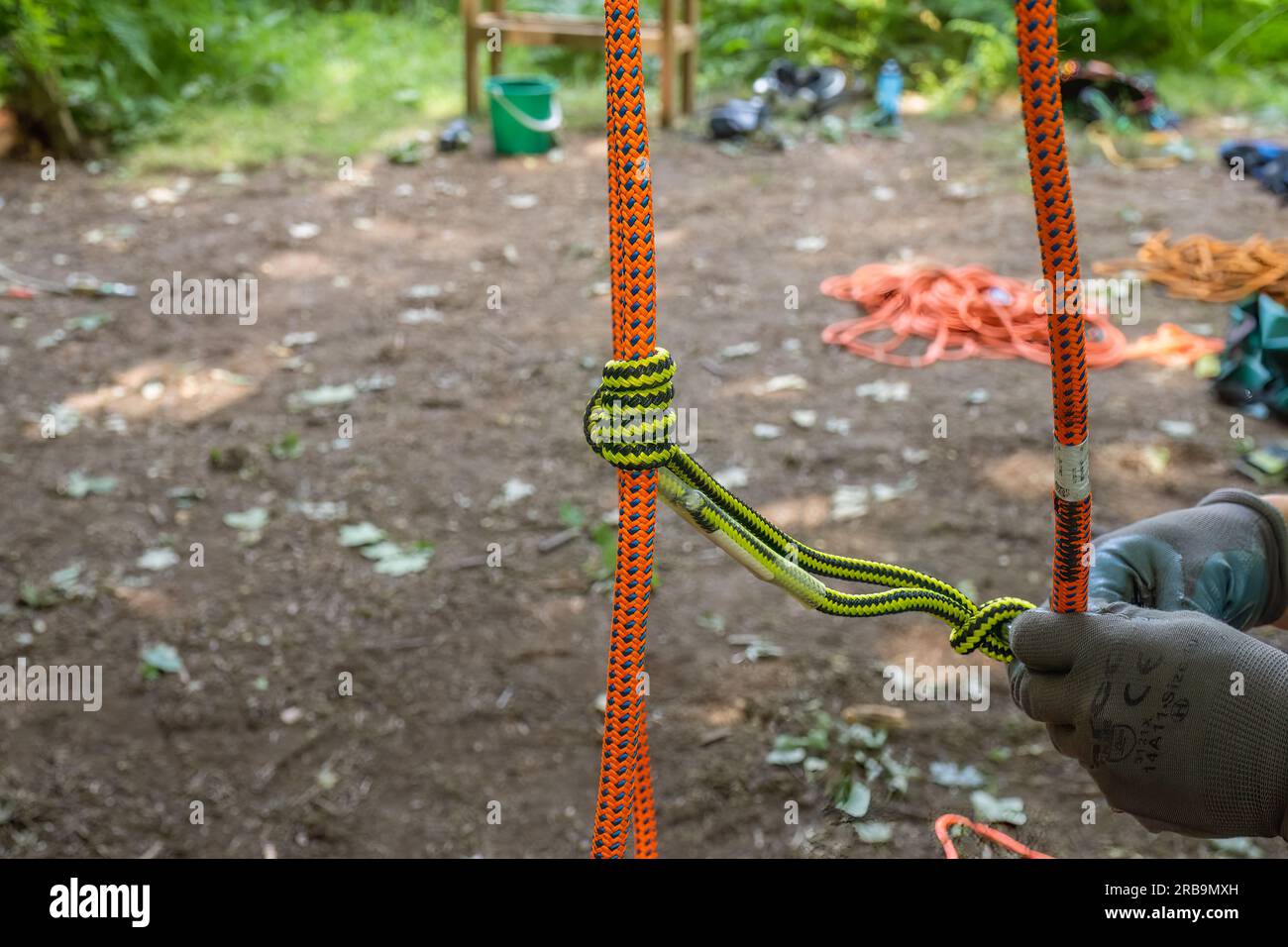 Prussik loop hi-res stock photography and images - Alamy