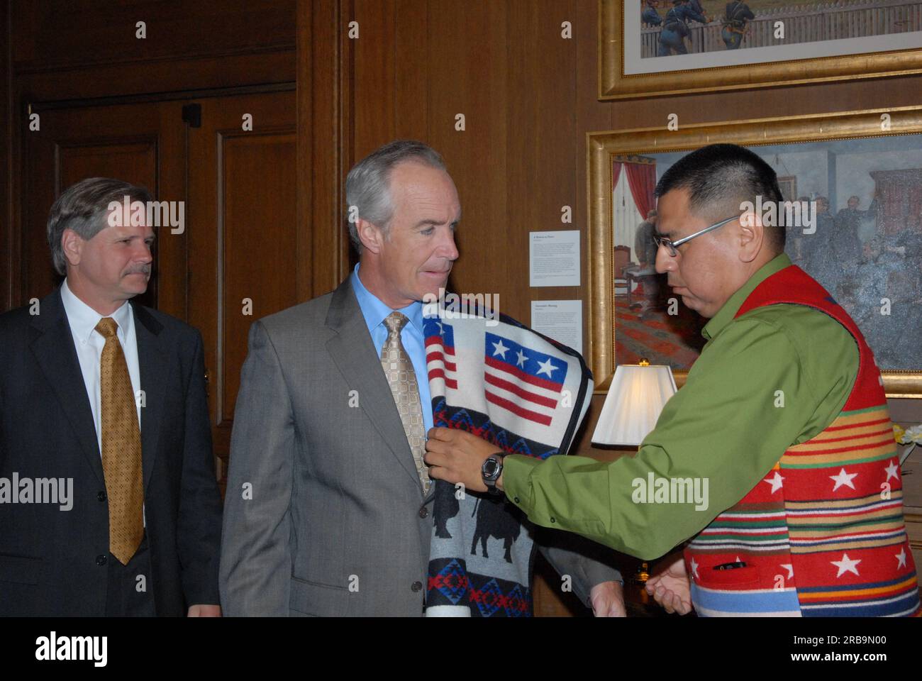Secretary Dirk Kempthorne meeting at Main Interior with delegation led ...