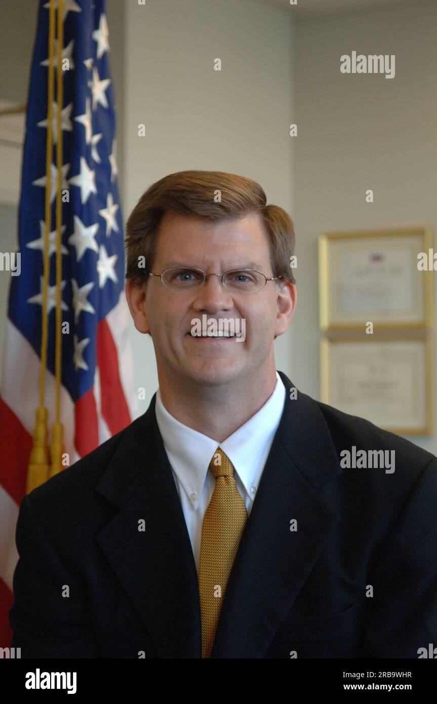 Official portrait of Tim Petty, Deputy Assistant Secretary for Water ...