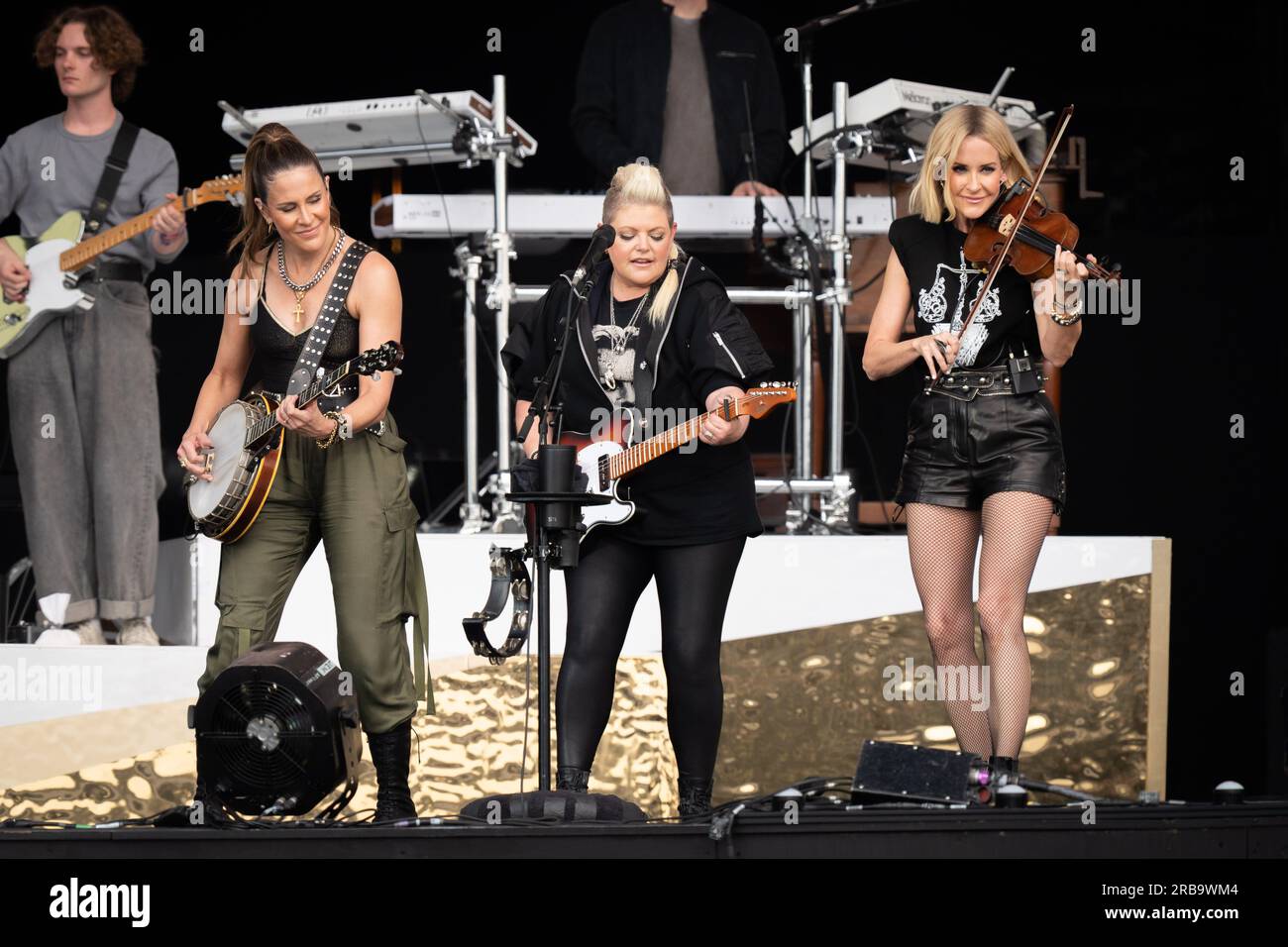 (left to right) Emily Robison, Natalie Maines and Martie Maguire of The ...