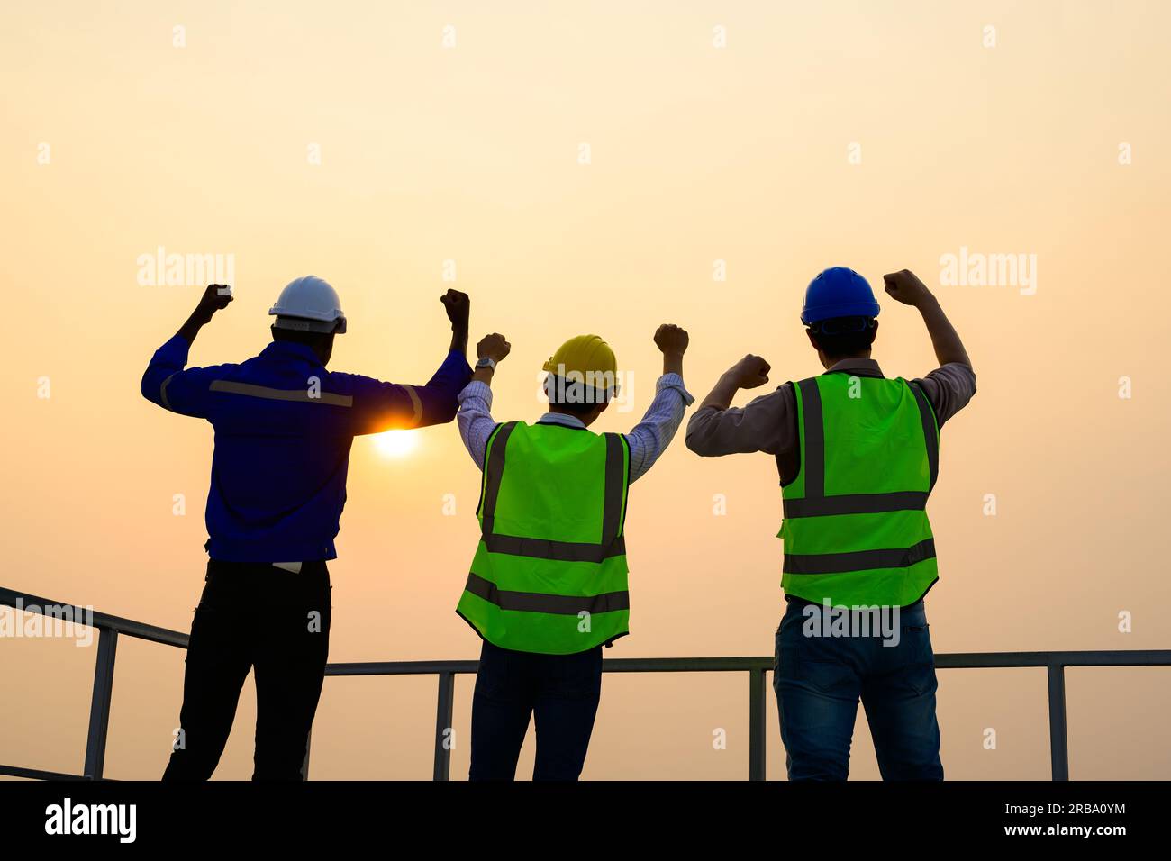 Engineers checking solar panels on solar power plant Stock Photo - Alamy