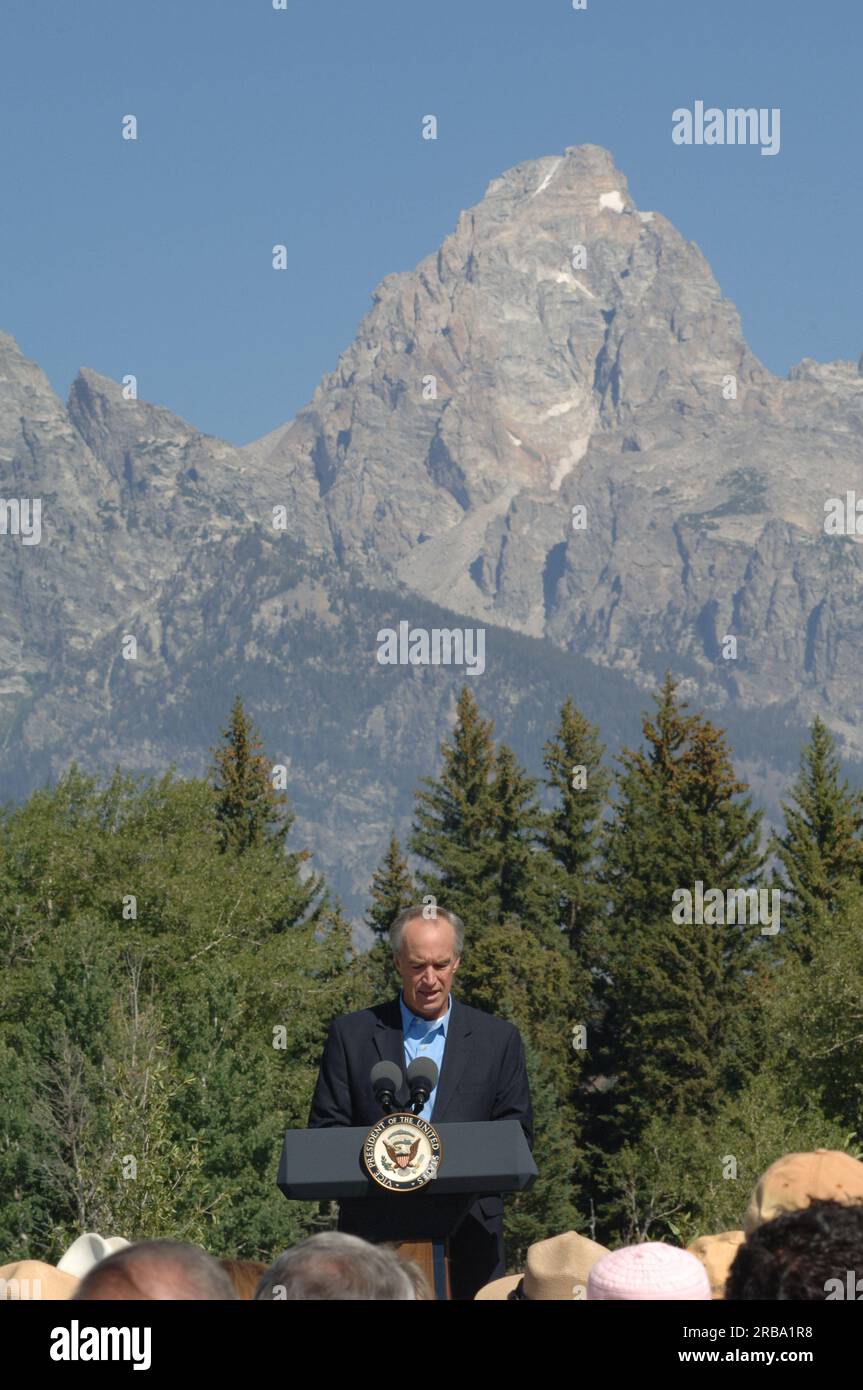 Dedication ceremony for the new Craig Thomas Discovery and Visitor ...