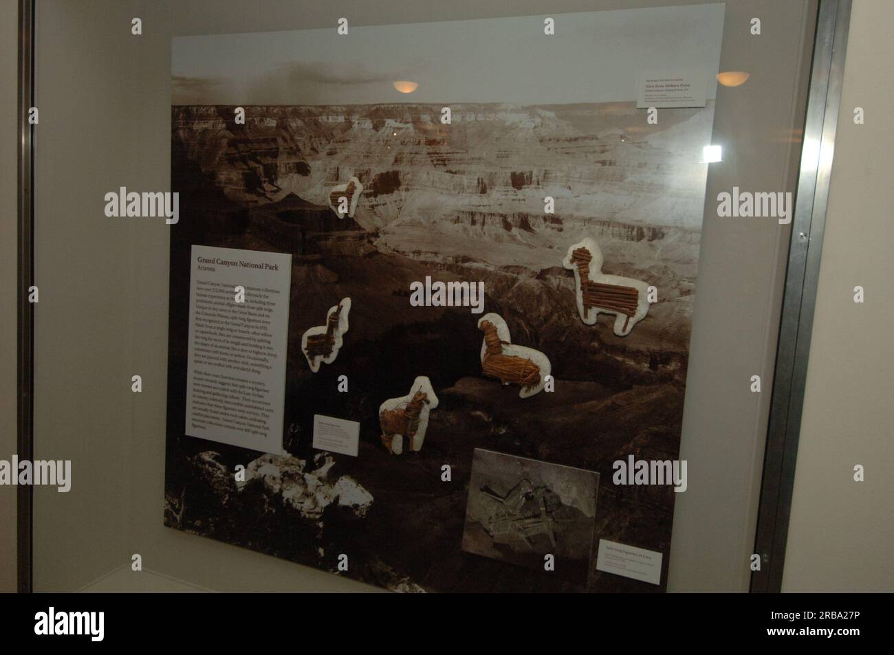 Interior Museum exhibits, viewing spaces Stock Photo - Alamy