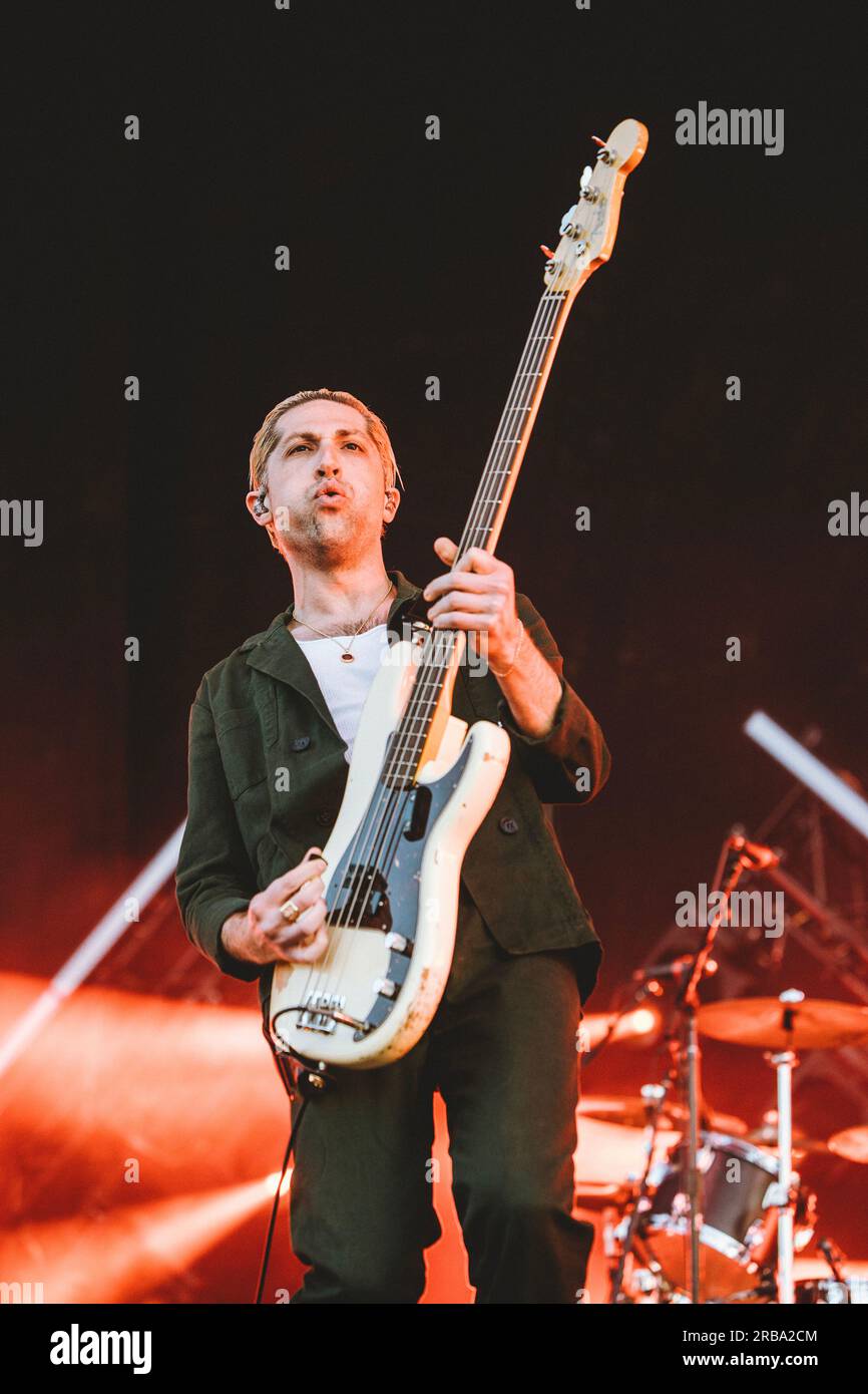 Michael shuman queens stone age hi-res stock photography and images - Alamy