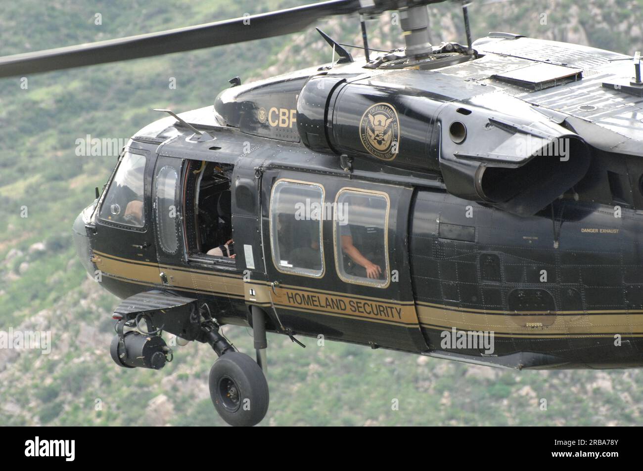 Visit of Secretary Dirk Kempthorne to Pima County, Arizona's border ...