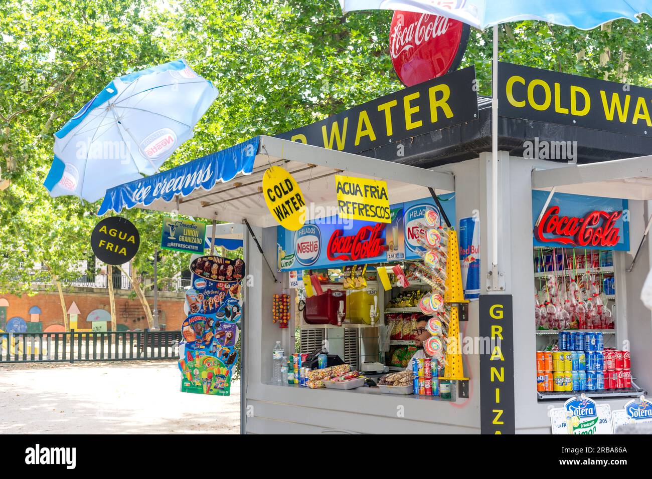 Fast food kiosk, Plaza de Oriente, Centro, Madrid, Kingdom of Spain ...
