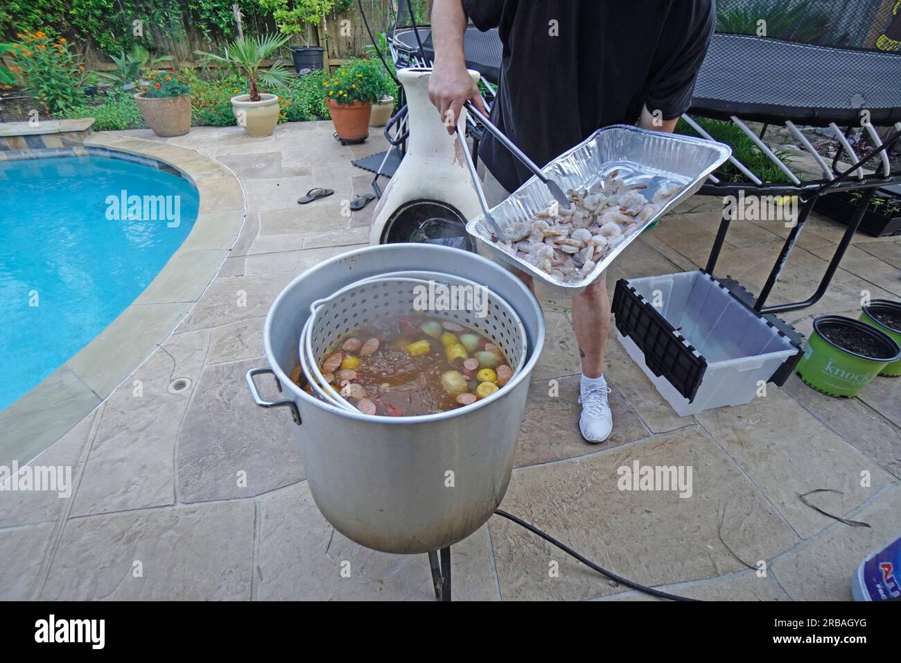 Crayfish and Shrimp Boil Stock Photo - Alamy