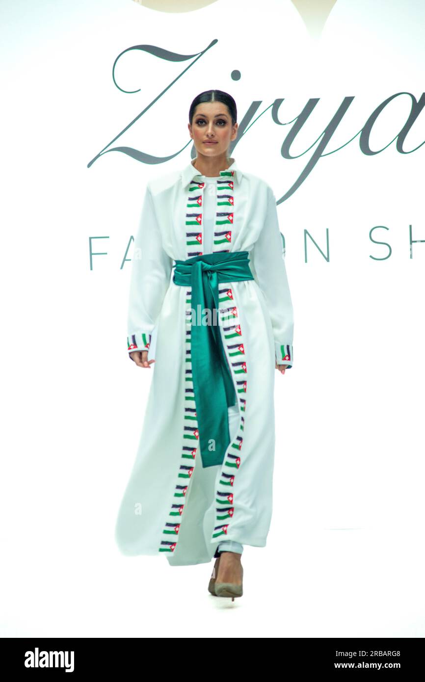 Ambassador mana dabbas hi-res stock photography and images - Alamy