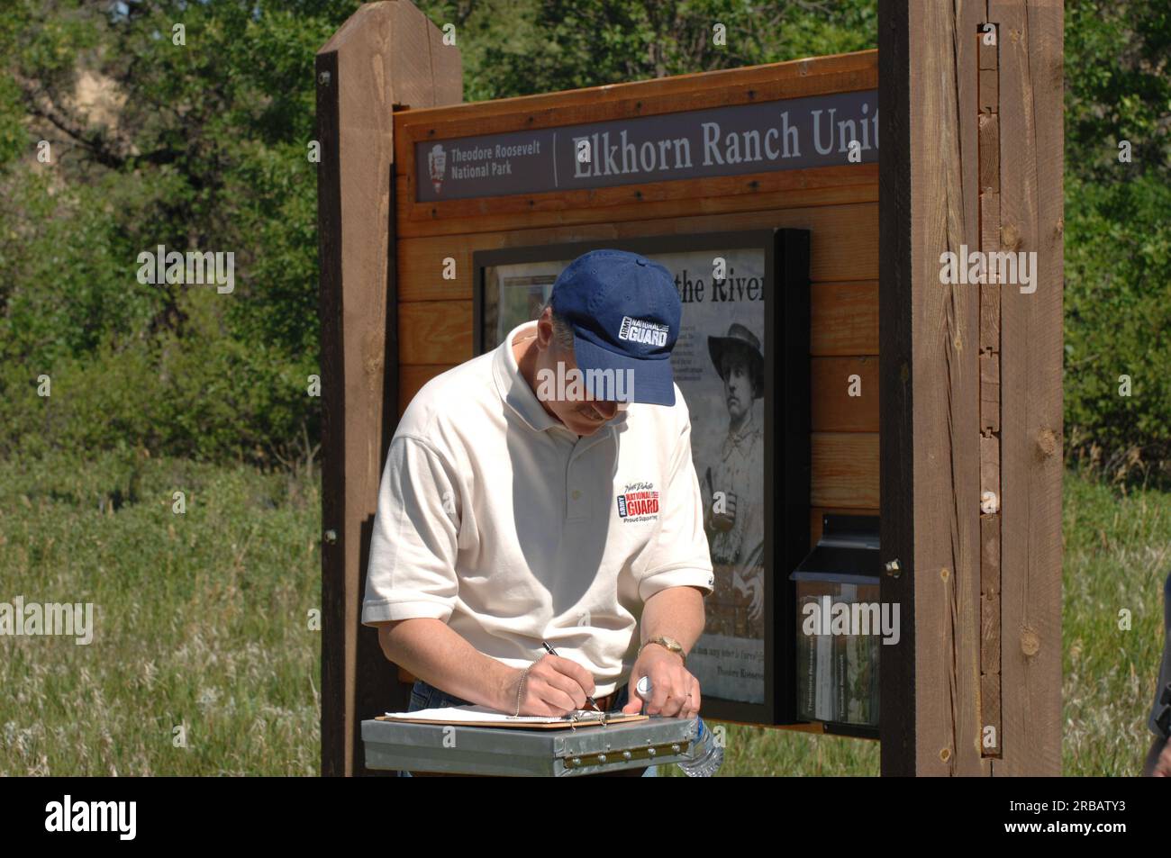 Visit of Secretary Dirk Kempthorne and aides to Theodore Roosevelt ...