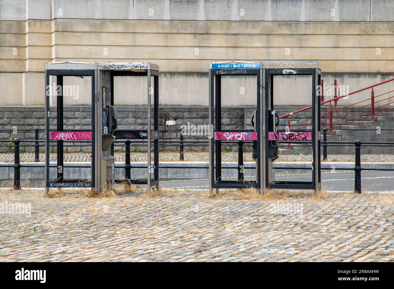 Telephone call box phone booth hi-res stock photography and images - Alamy