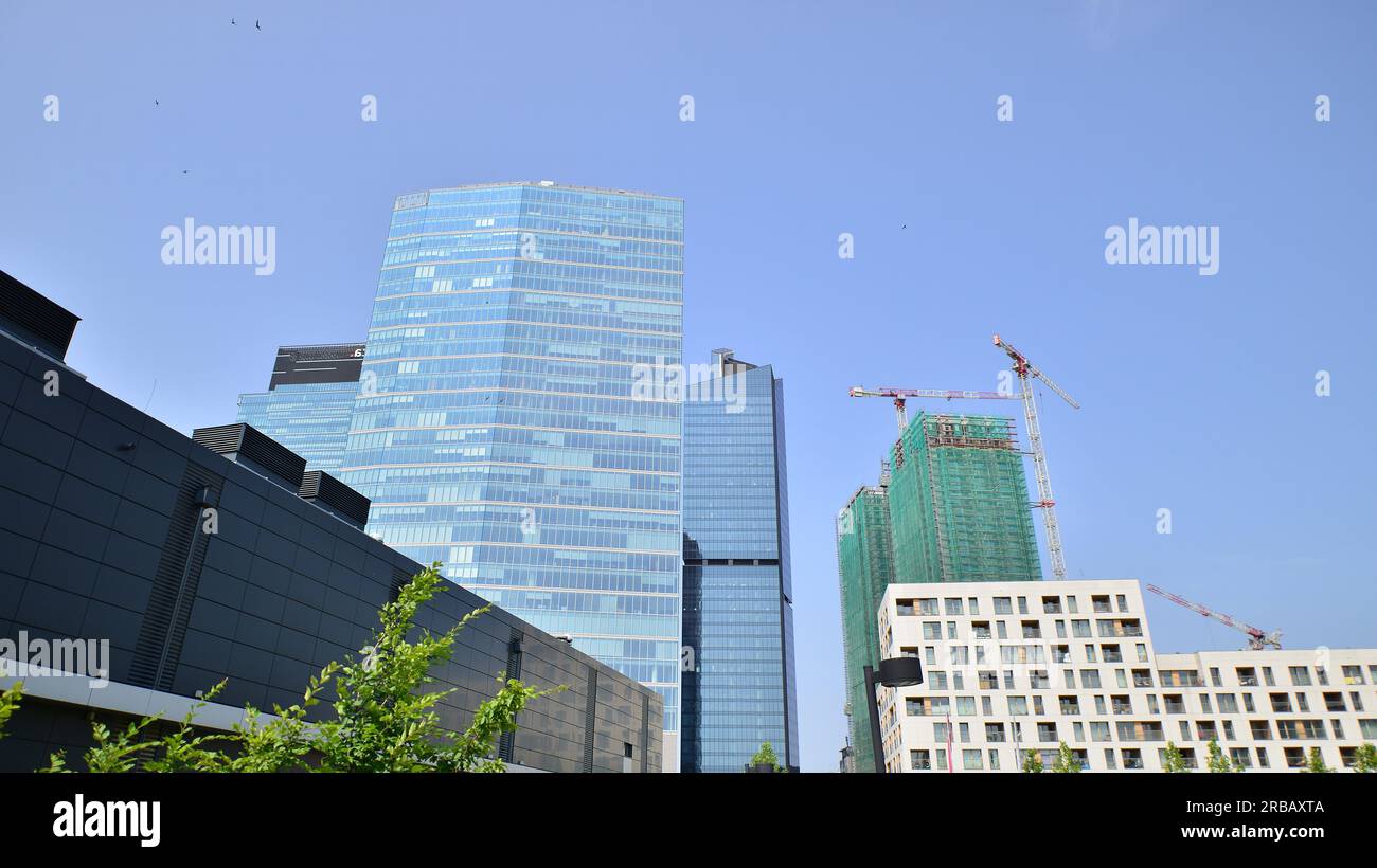 Building office suite hi-res stock photography and images - Alamy