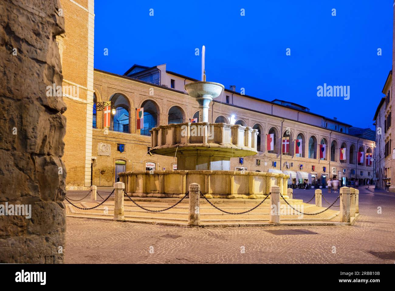 Magna square hi-res stock photography and images - Alamy
