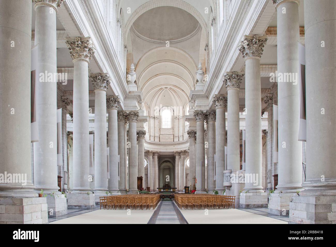 Arras cathedral hi-res stock photography and images - Alamy