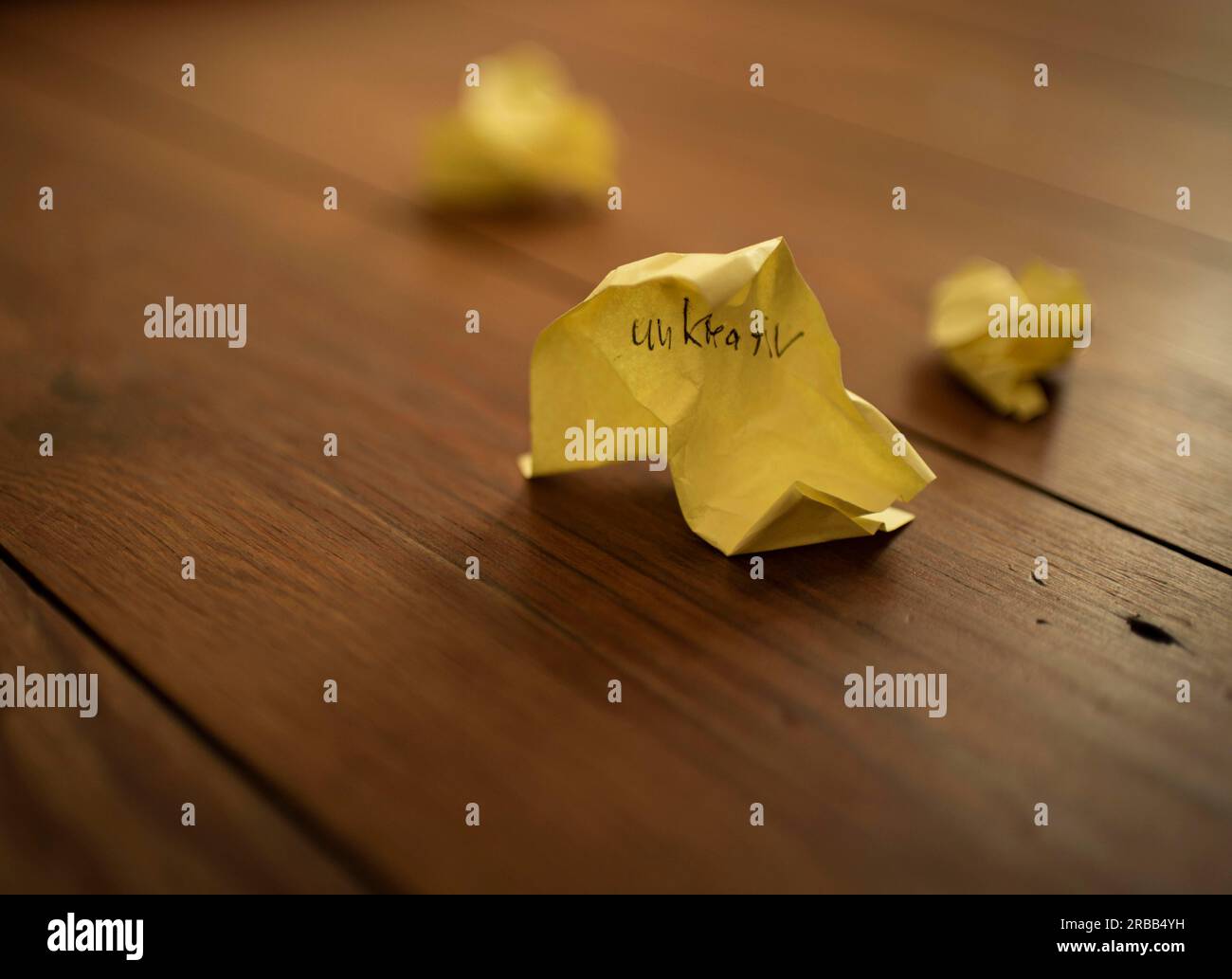 Scientific paper hi-res stock photography and images - Alamy