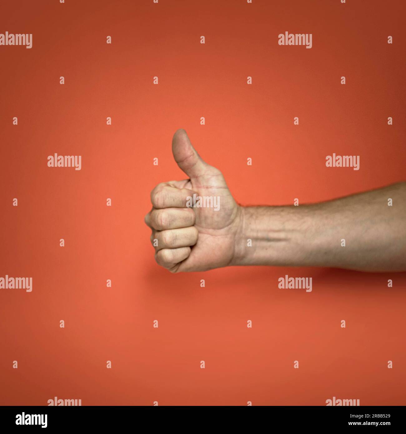 Daumen hoch hand hi-res stock photography and images - Alamy