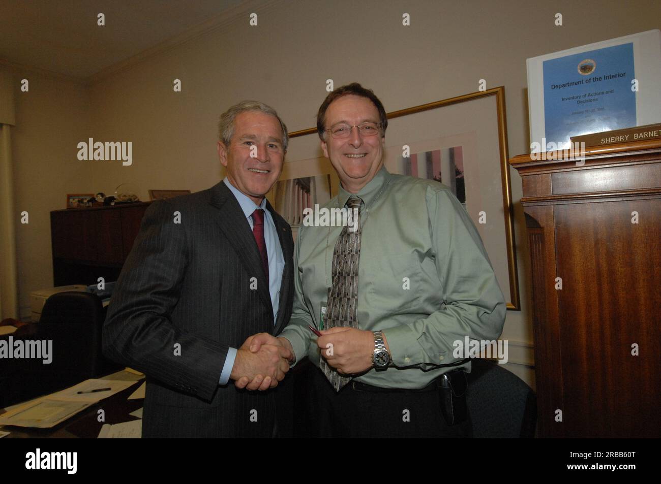 President George W. Bush touring offices in Main Interior, meeting ...