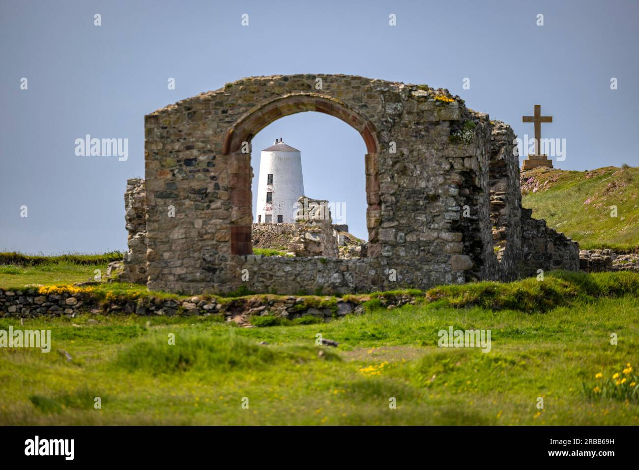 Ruin of St Dwynwen's Church (Eglwys Santes Dwynwen), Traeth Llanddwyn ...