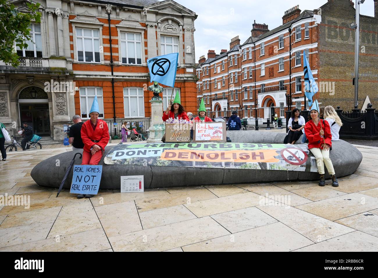 Windrush square, London, UK. 8th July, 2023. Housing Rebellion ...