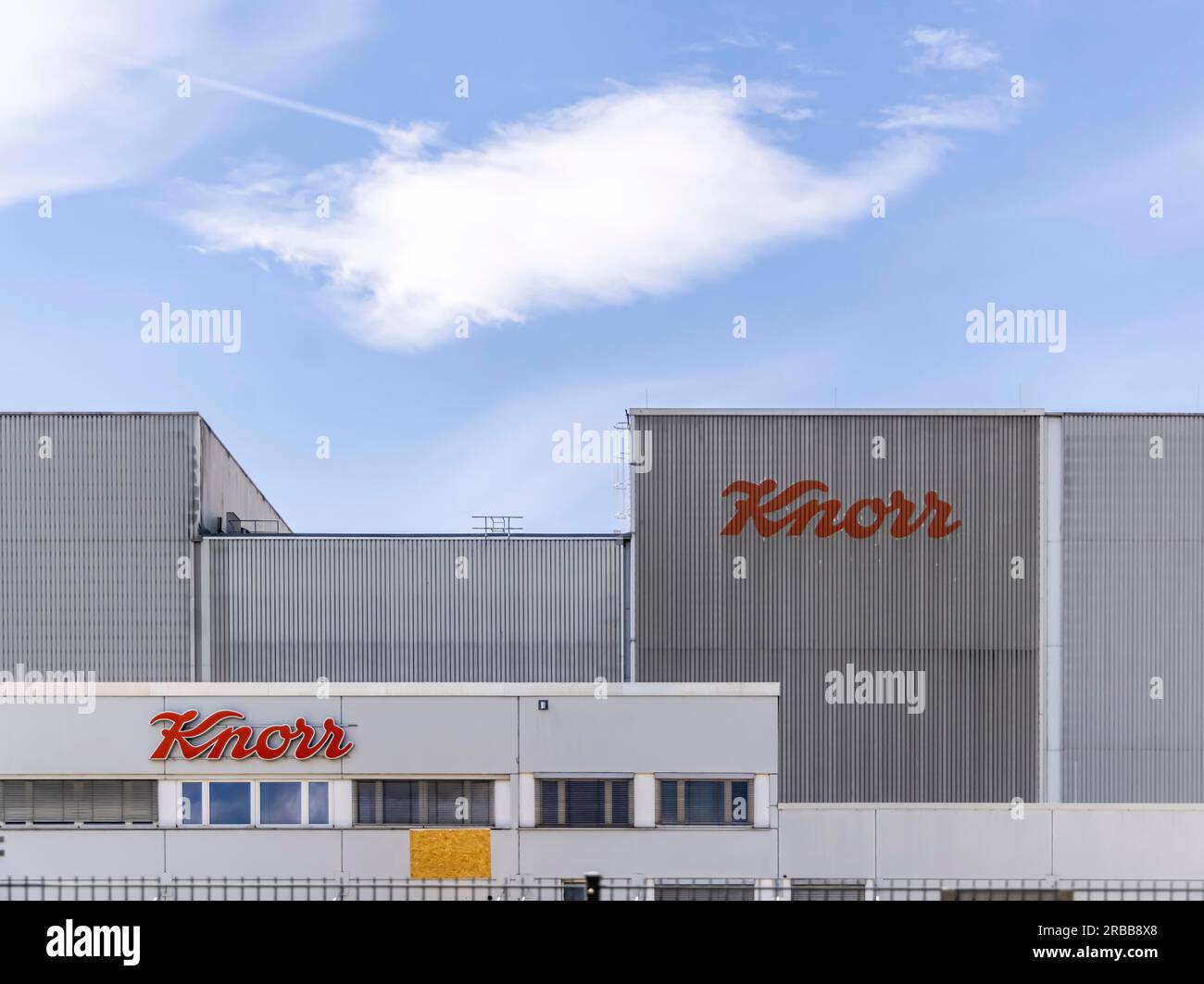 Historical outdoor advertising hi-res stock photography and images - Alamy