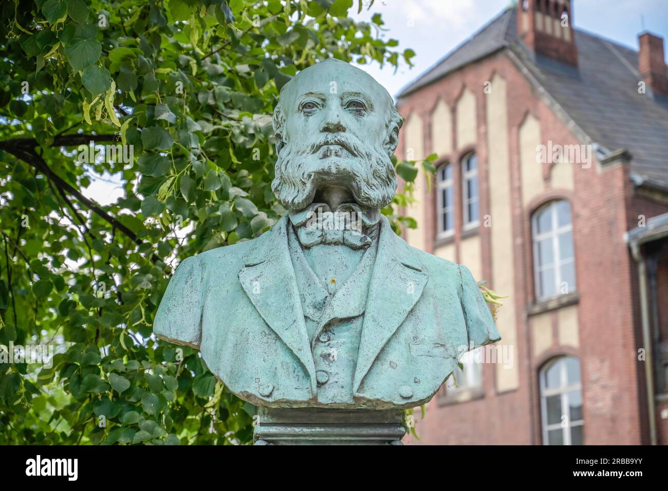 Bust, Wilhelm Griesinger, Charite, Mitte, Berlin, Germany Stock Photo ...