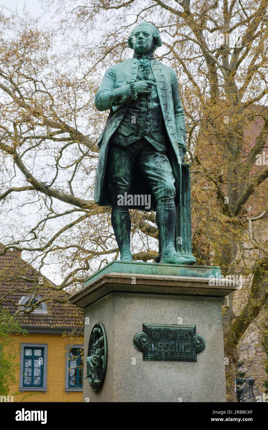 Artwork by lessing hi-res stock photography and images - Alamy