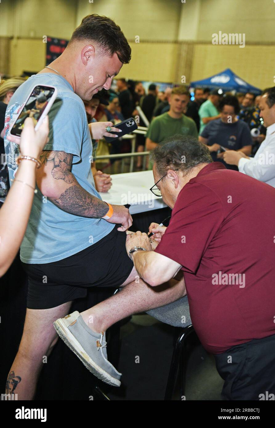 Knoxville, TN, USA. 8th July, 2023. Wayne Knight at a public appearance ...