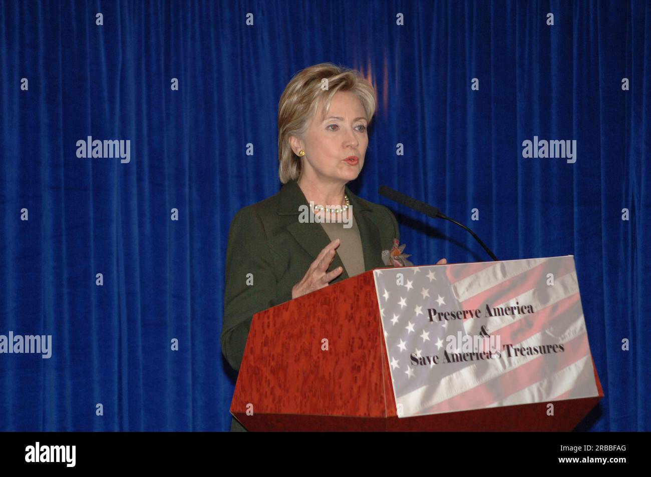 New york senator hillary clinton hi-res stock photography and images ...