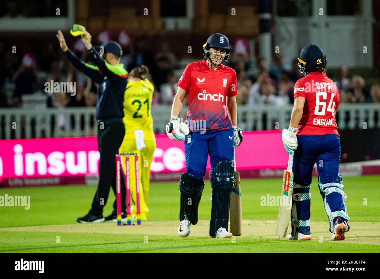 July 8, 2023: Natalie Sciver-Brunt and Alice Capsey (England) during ...