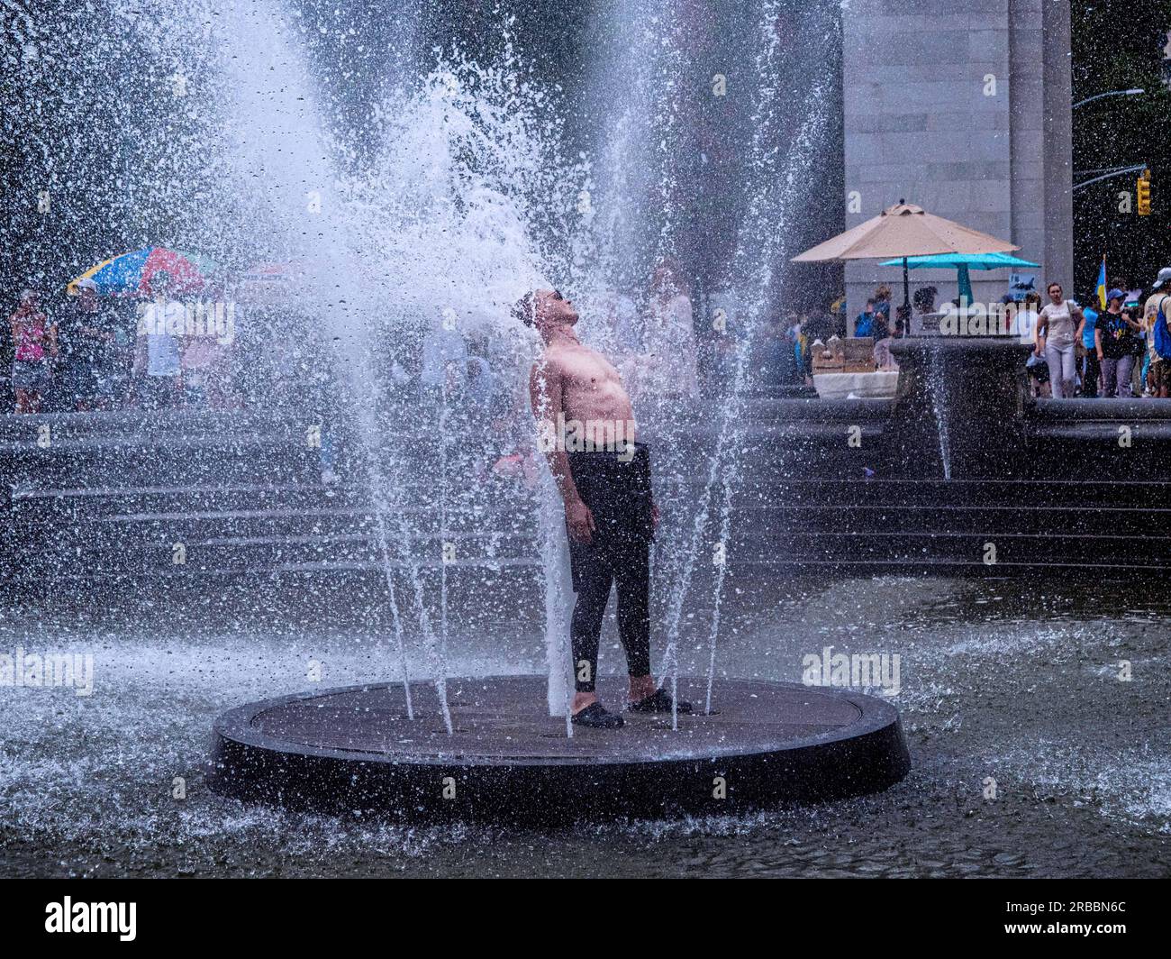 New York, New York, USA. 8th July, 2023. This man was beating the heat ...
