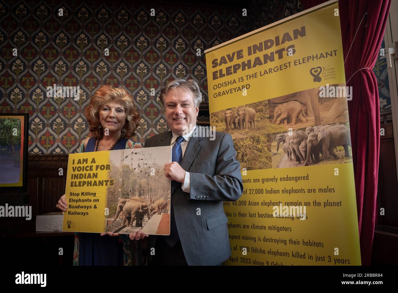 L-R actor Rula Lenska and MP Henry Smith show support on the Asian ...