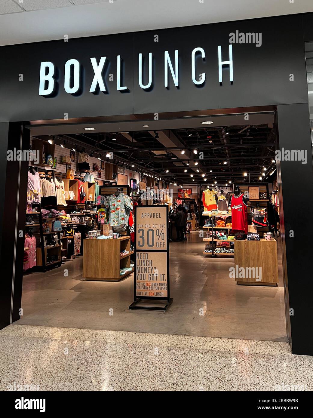 Entrance of a BoxLunch retail store in a shopping mall Stock Photo - Alamy