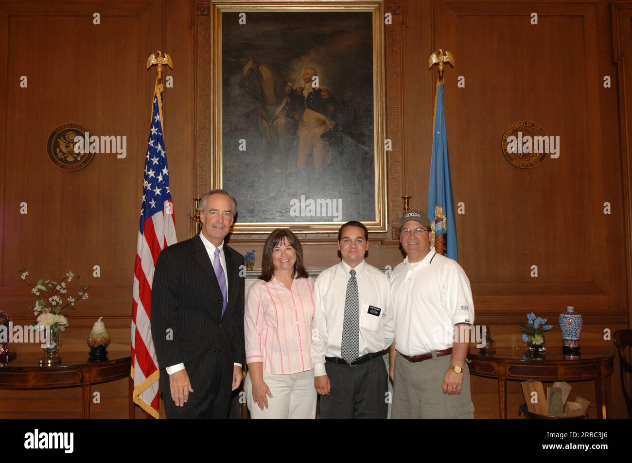 Secretary Dirk Kempthorne at Main Interior with members of the Stellmon ...
