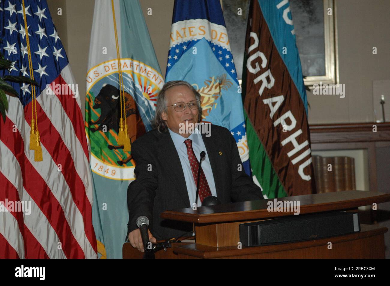 Signing ceremony, at National Geographic Society (NGS) headquarters in ...