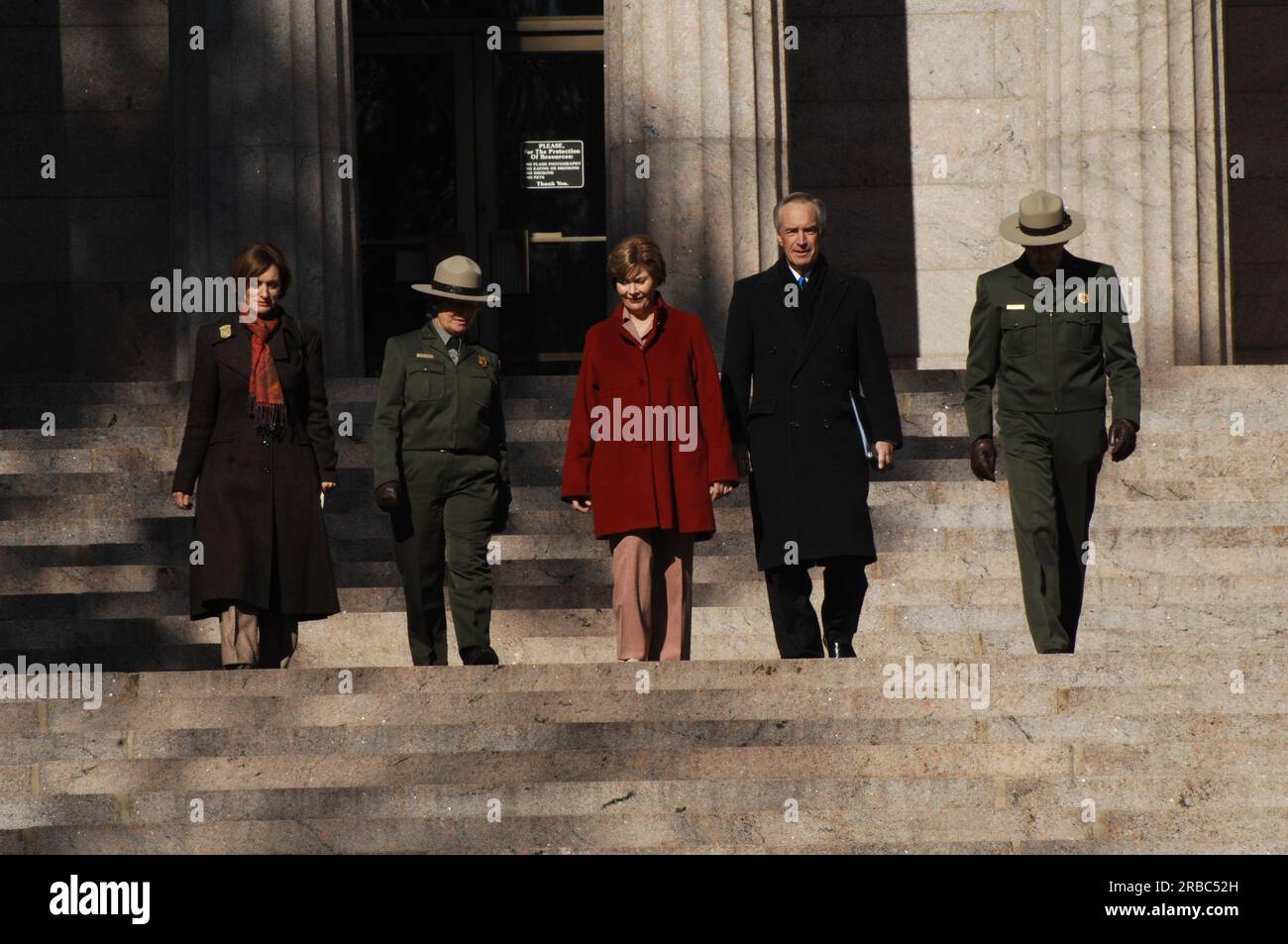 Native american interactions hi-res stock photography and images - Alamy